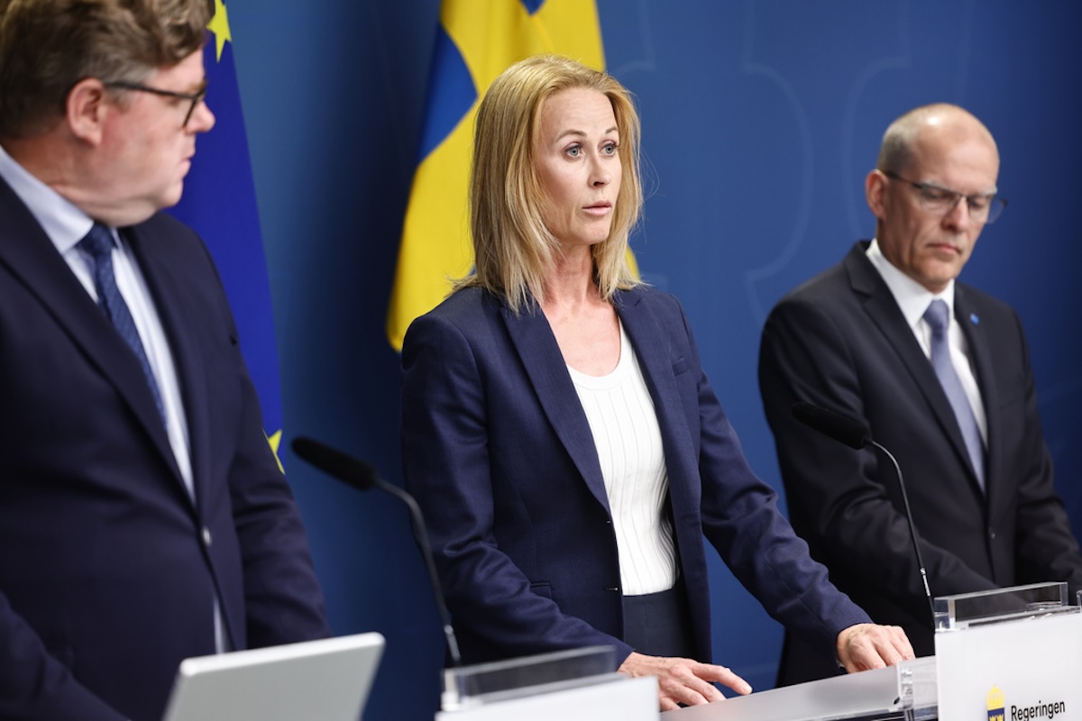 Tidö-regeringen vill kunna döma 14-åringar till fängelse - Syre