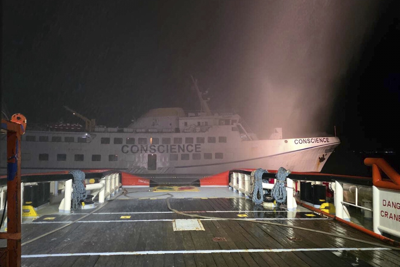 Freedom flotilla hindras gå i land på Malta - Syre