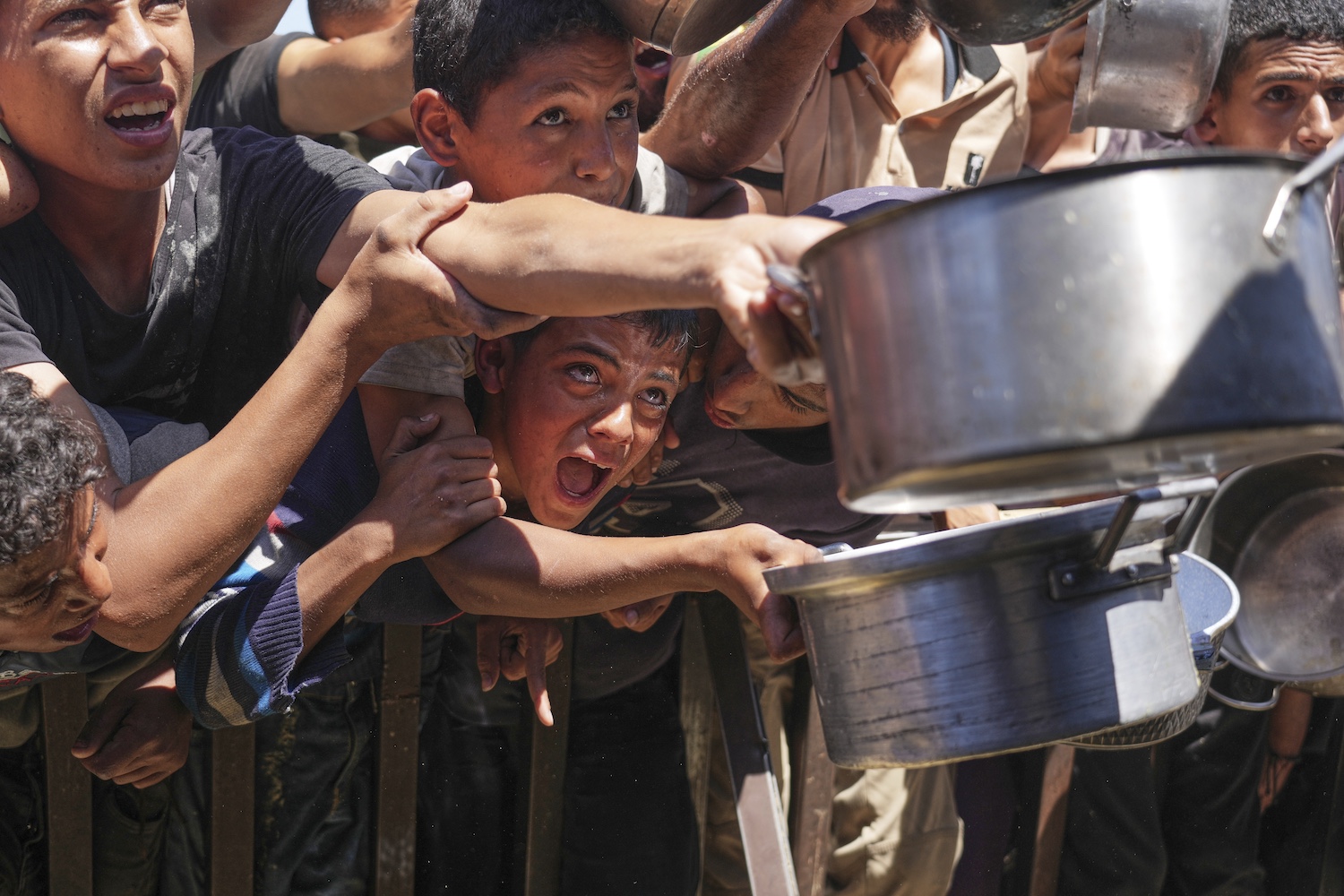 Kritik mot Israels plan för bistånd i Gaza – chef avgår - Syre