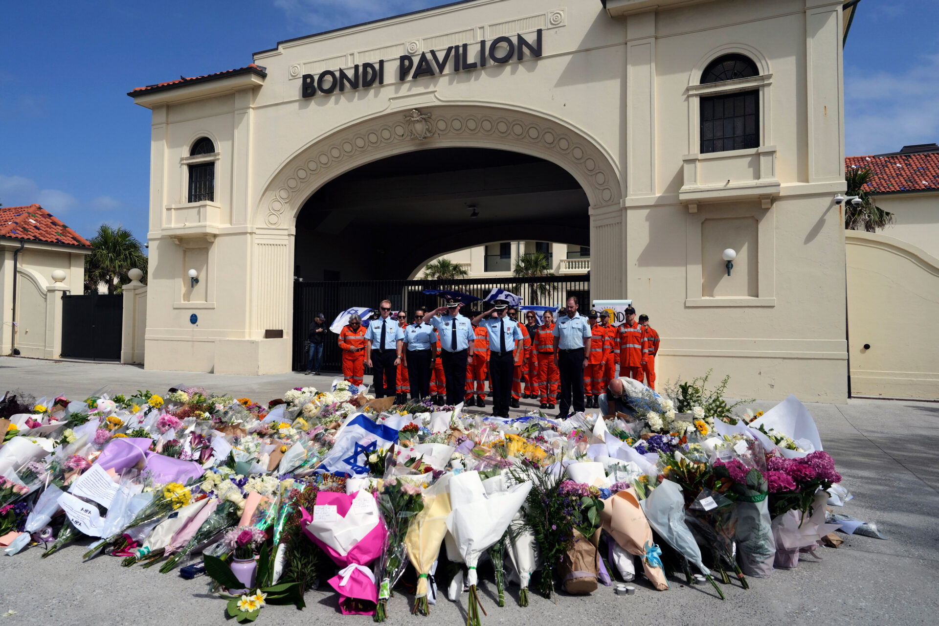 Far och son misstänks ligga bakom terrordåd i Sydney - Syre